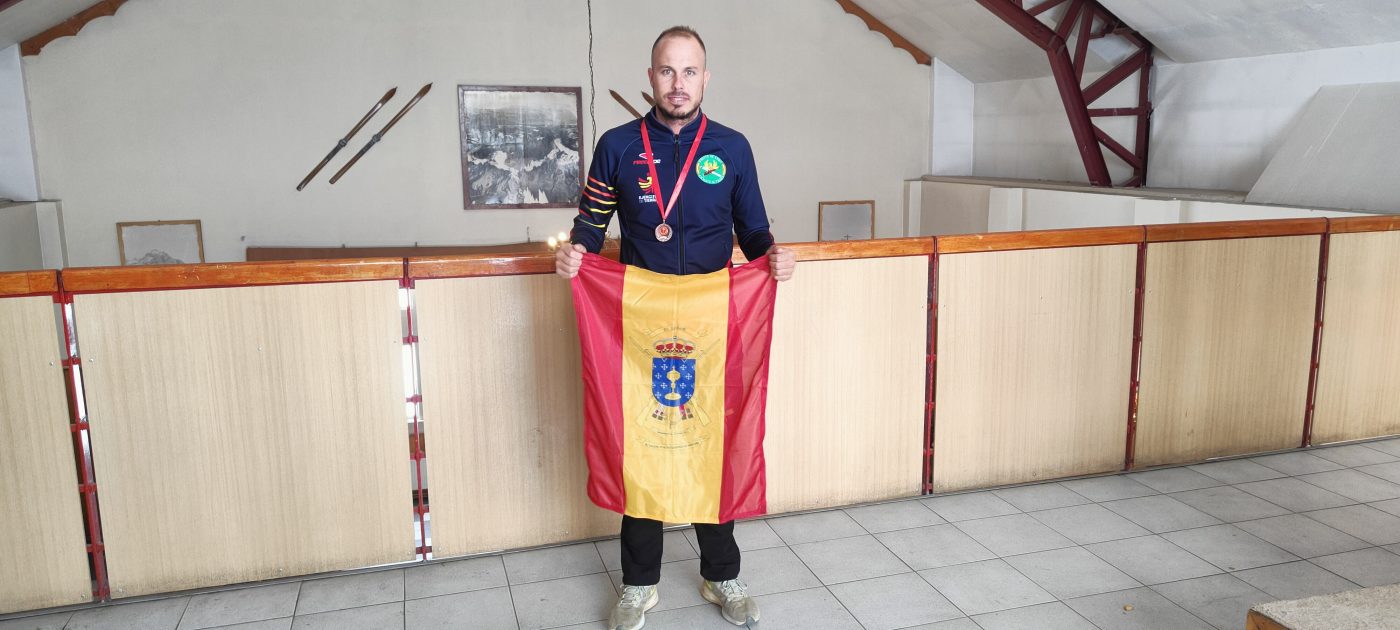 Roberto Piqueras sube al podio en el XXII Campeonato Internacional de ...