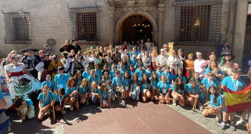 Tradicional Intercambio de regalos del festival de Jaca al ritmo del ...