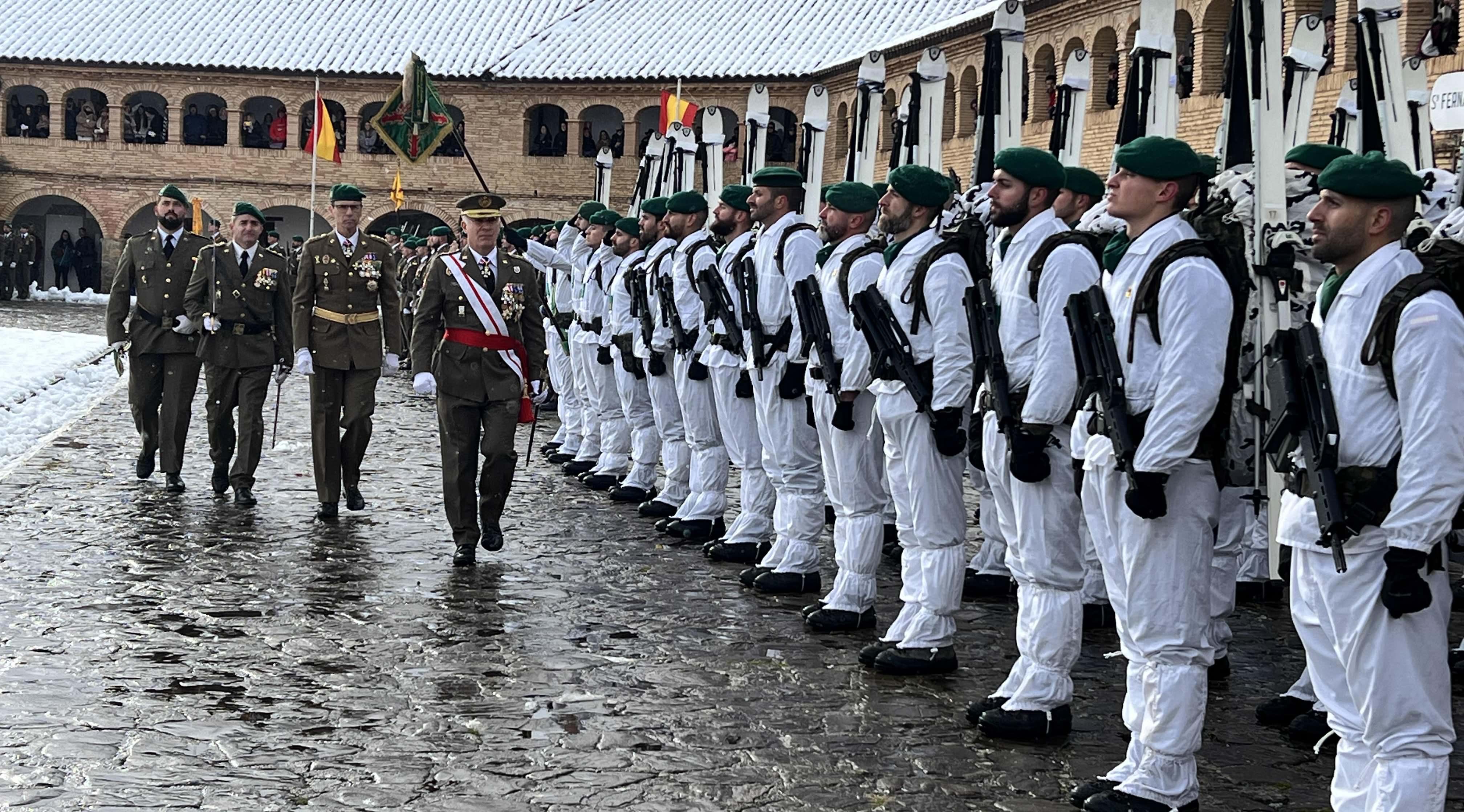 La nieve y la solidaridad con Valencia marcan el día de la Inmaculada ...