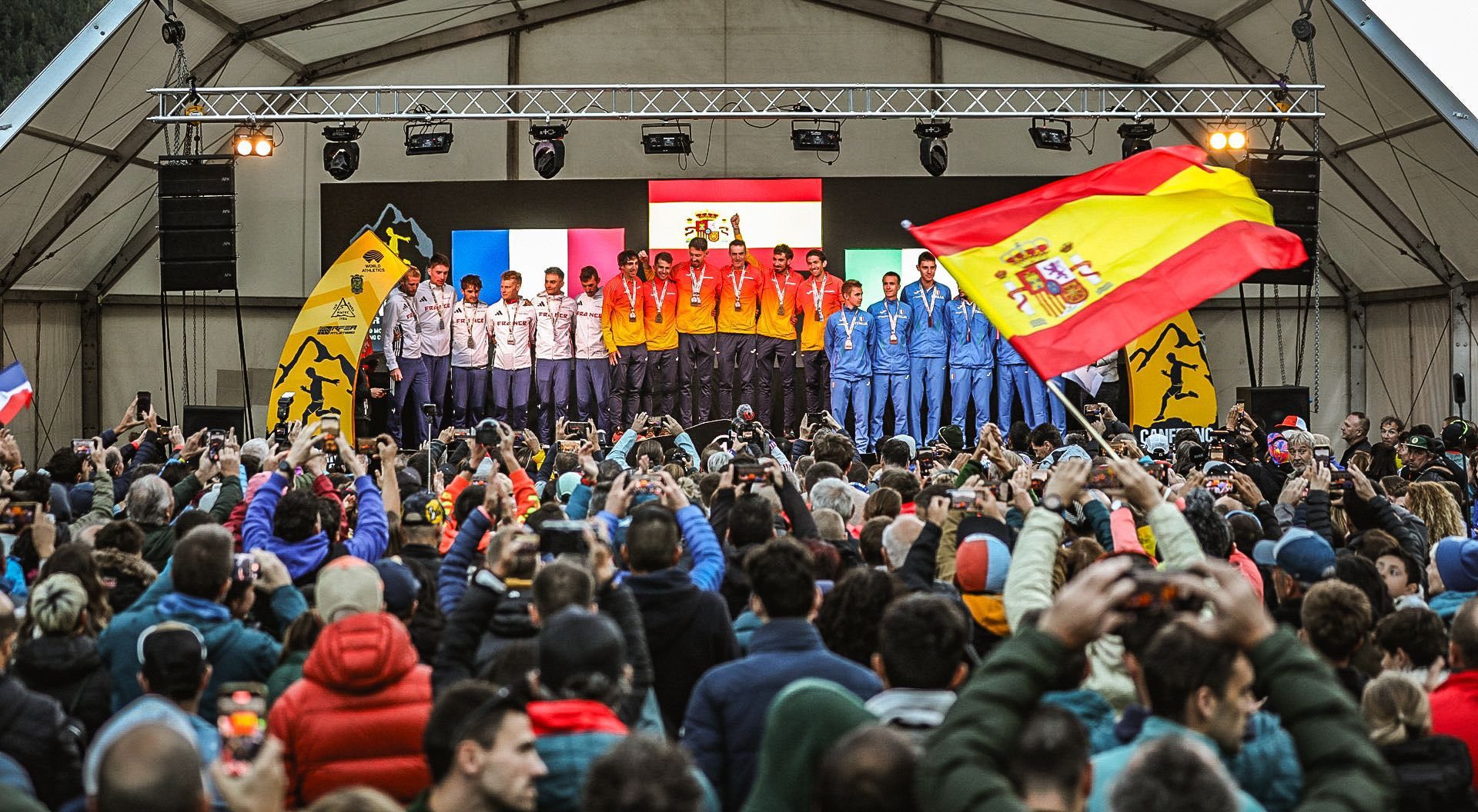 Tranchand y Alexandersson rompen récords en el Short Trail del Mundial ...